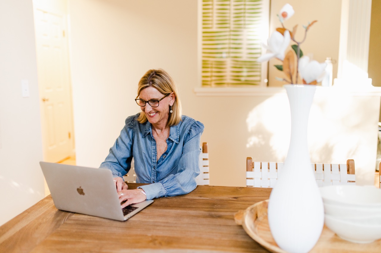 Leslie Woods: Realtor Brand Photography - Emily Kim Photography